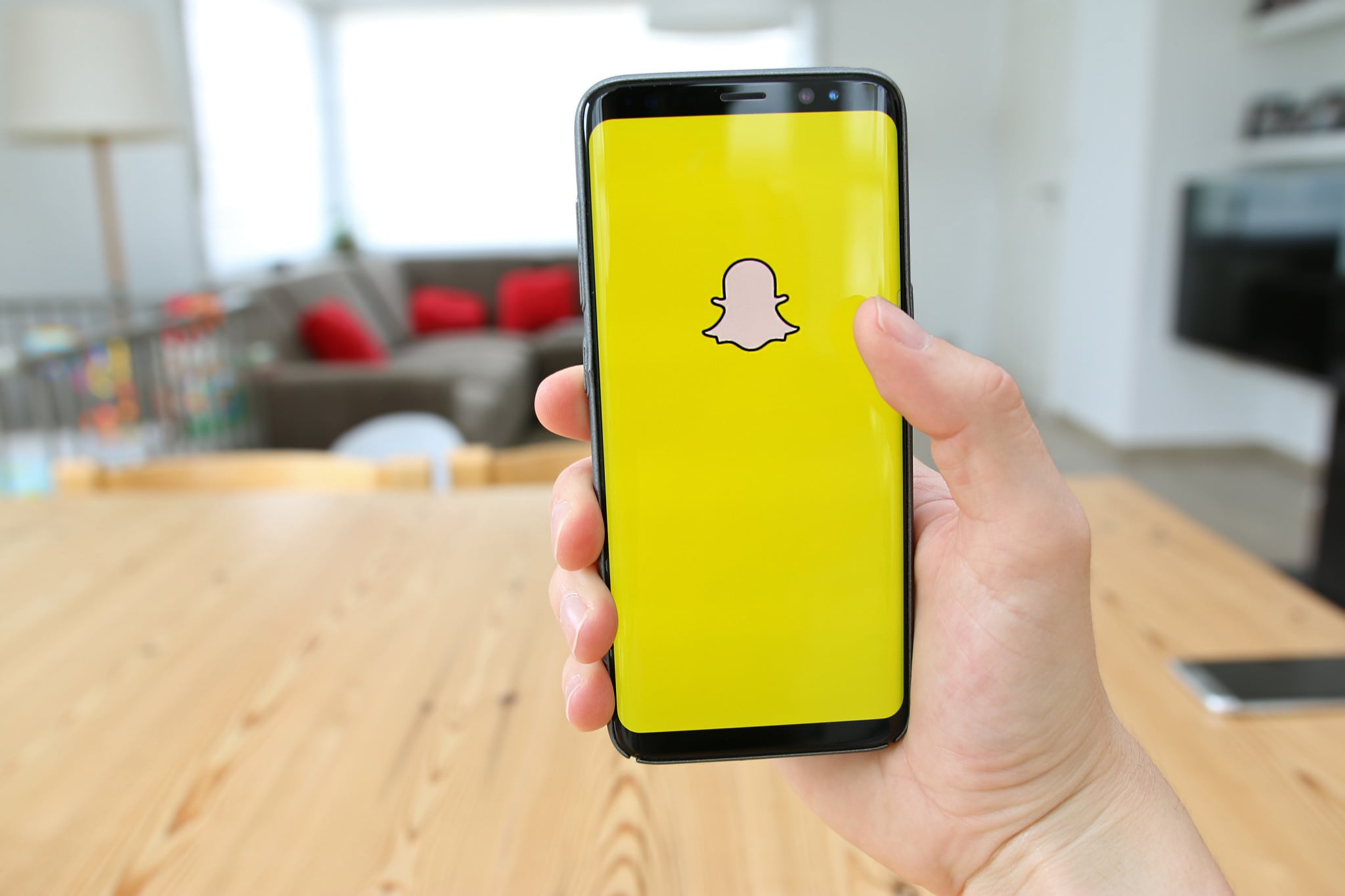 Snapchat Courts Brands With Suggested Filter Feature
